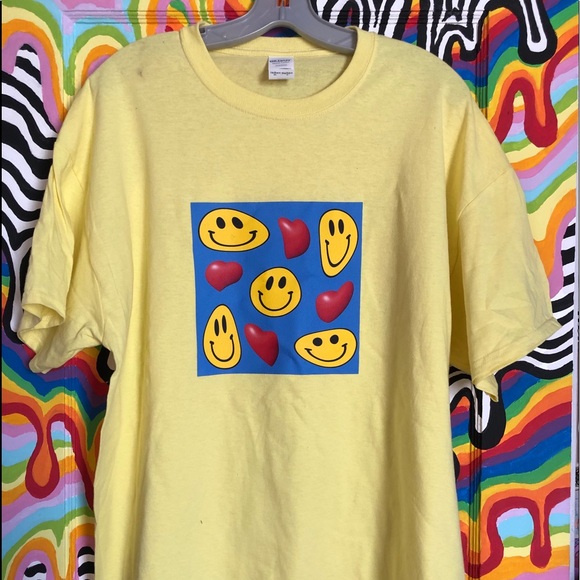 Tops | Trippy Smiley Shirt | Poshmark